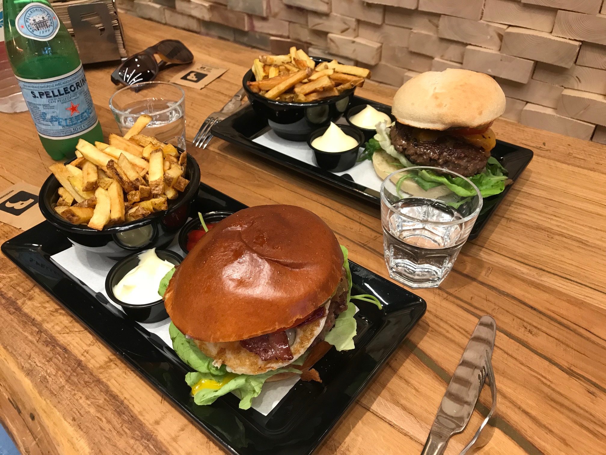 LE MEILLEUR BURGER QUE VOUS MANGEREZ A BORDEAUX (POUR DE VRAI)